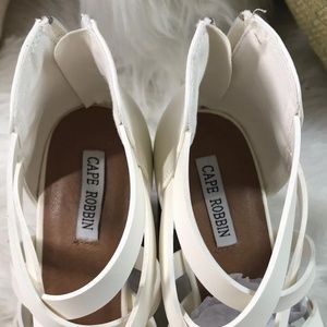 Cape Robbin | Shoes | In White Strappy Detailing Open Toe Wooden Chu ...